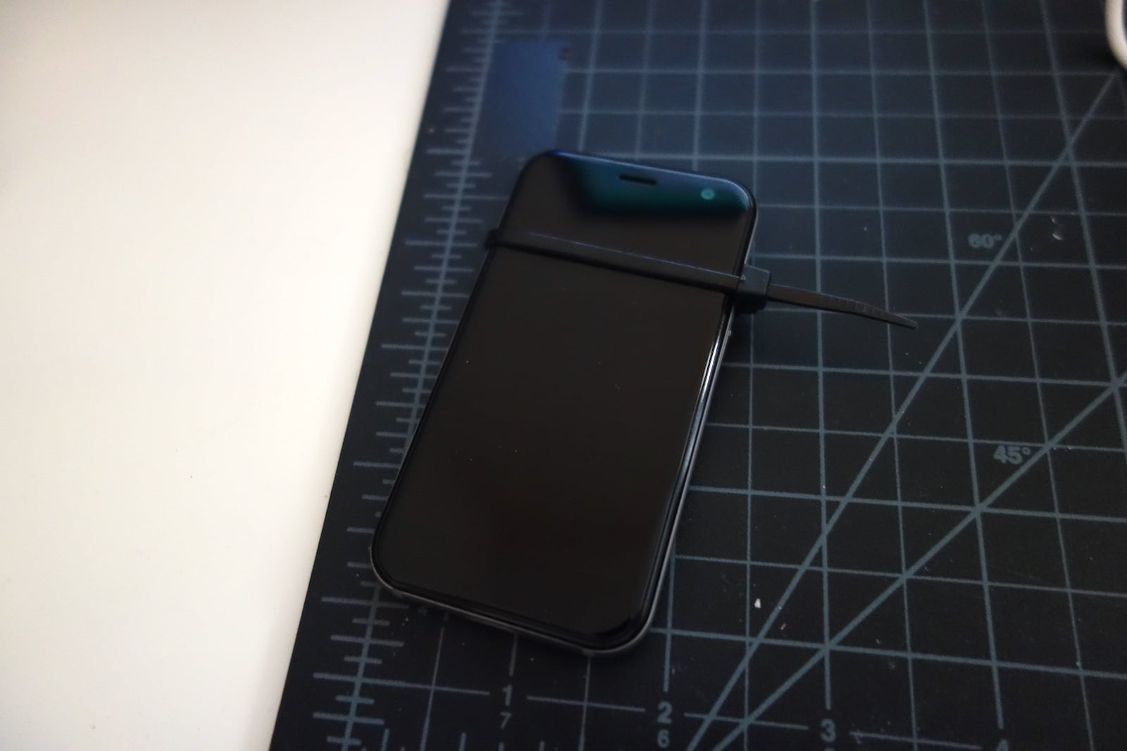 Tiny Palm PVG100 phone on Three UK - jsyang.ca