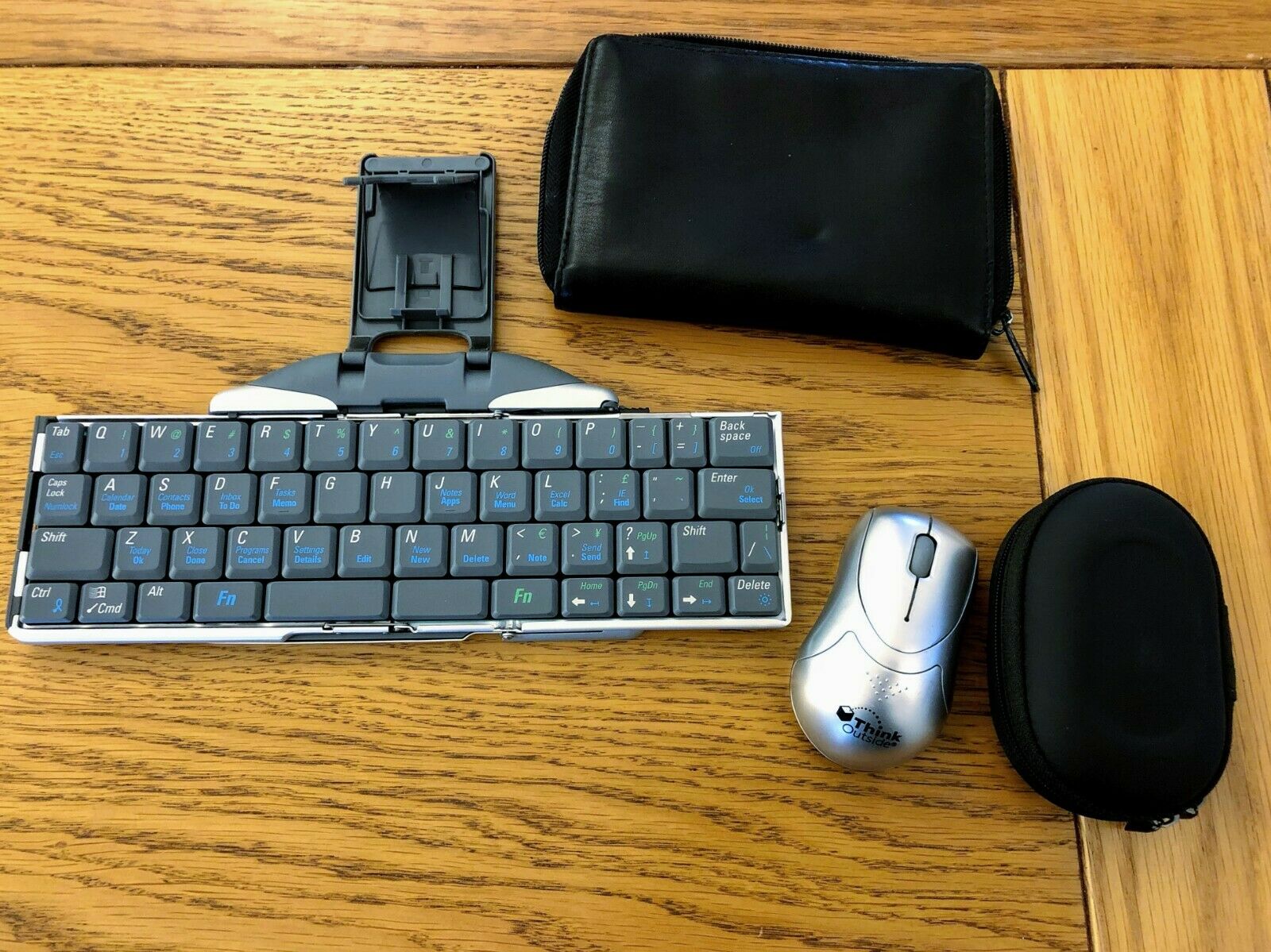 Think Outside Bluetooth Folding Keyboard - jsyang.ca