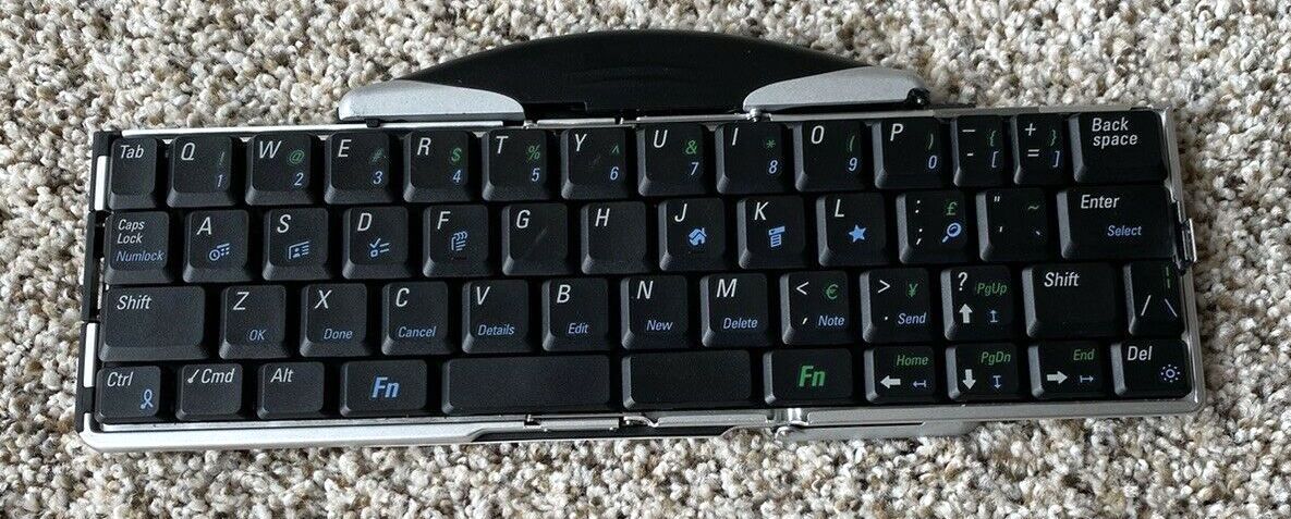 Think Outside Bluetooth Folding Keyboard - jsyang.ca